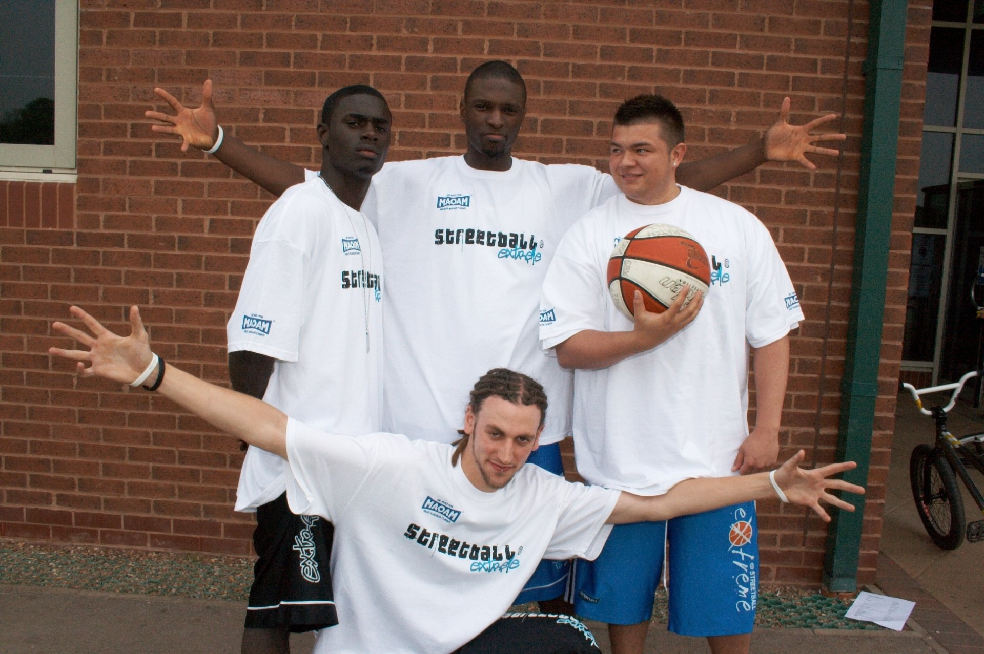 Basketball Performer & Entertainer - TV Series | Conman Basketball