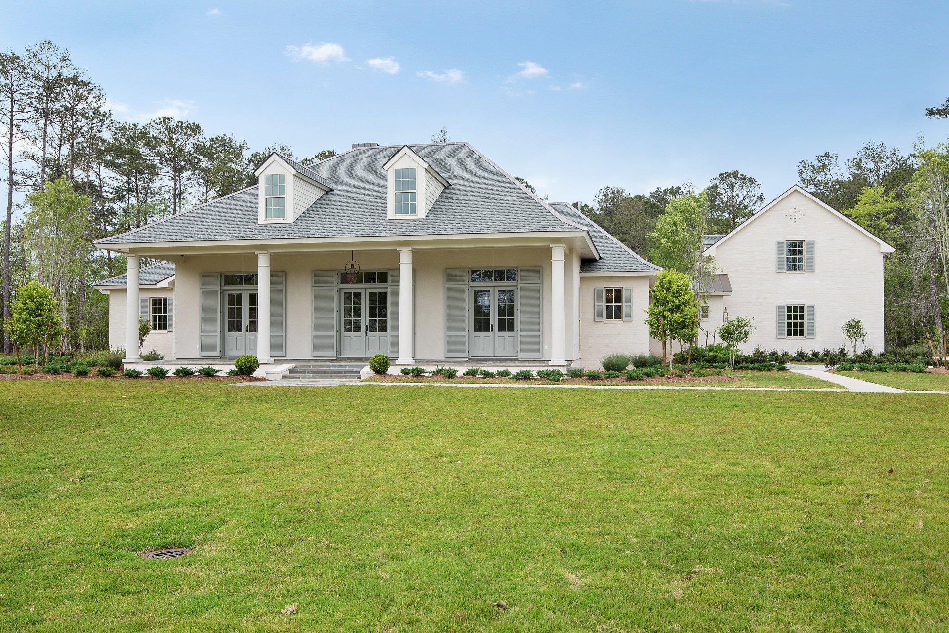 Beautiful Custom Home Designs with Luxury Exterior Features You'll Love