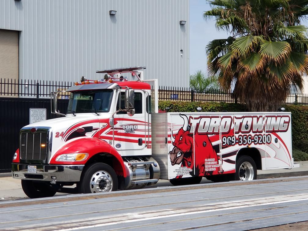 Toro Towing - Inland Empires #1 Semi and Heavy Equipment Tow Company