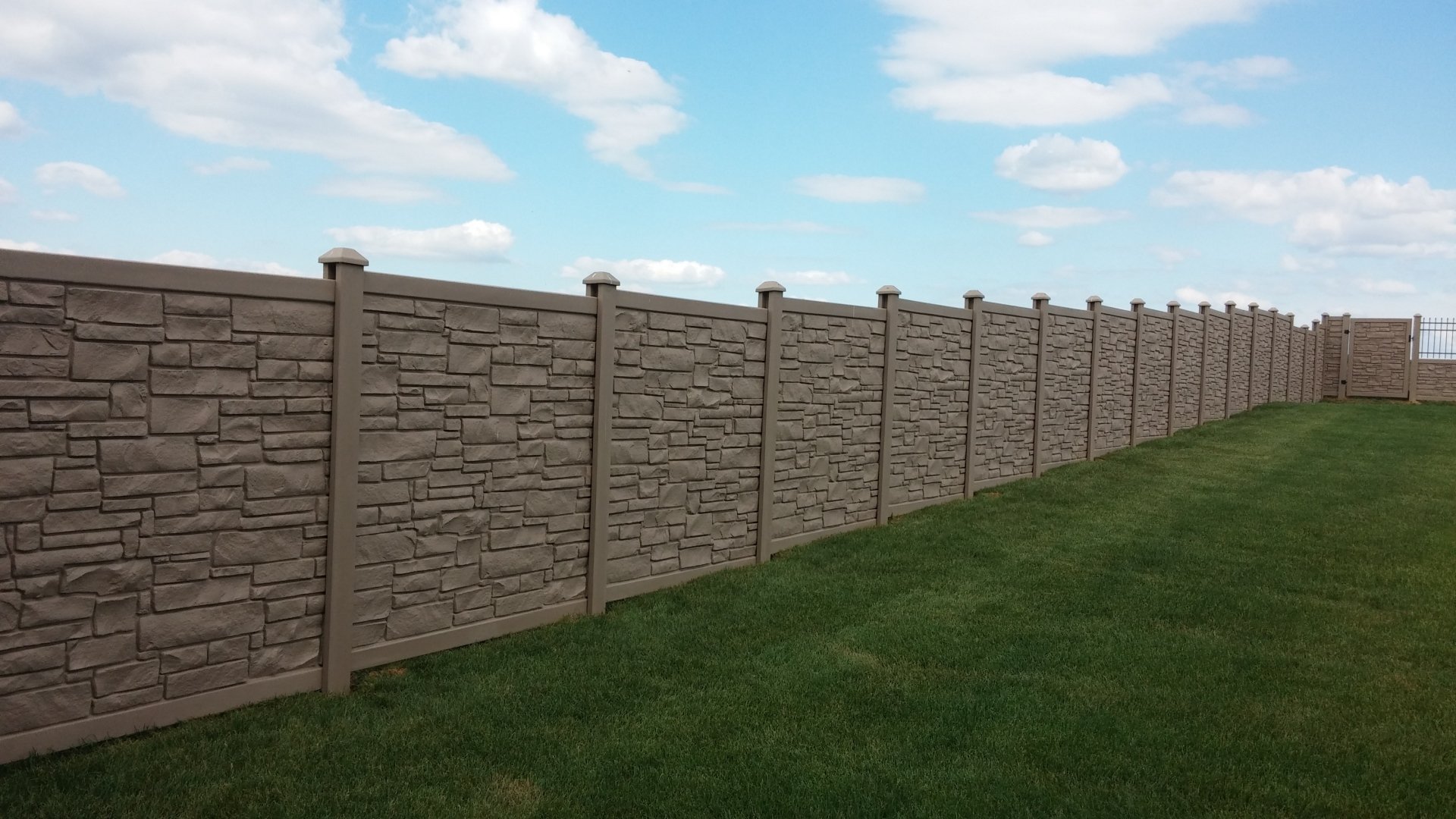 Wood Grain Vinyl & Stone Fence Gallery | Millcreek