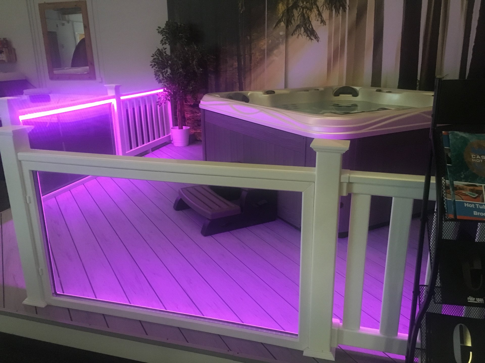 HOT TUB AND SWIMMING POOL