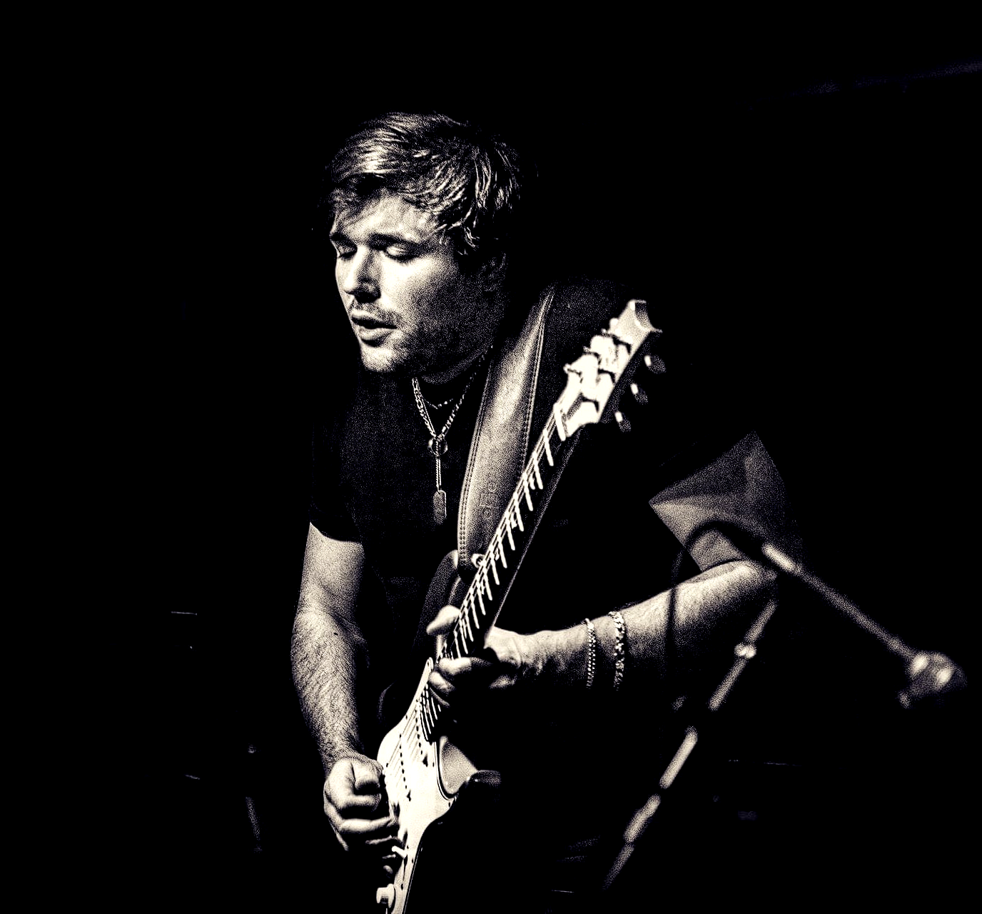 Grouper - One of The Uk's Finest Party Bands!