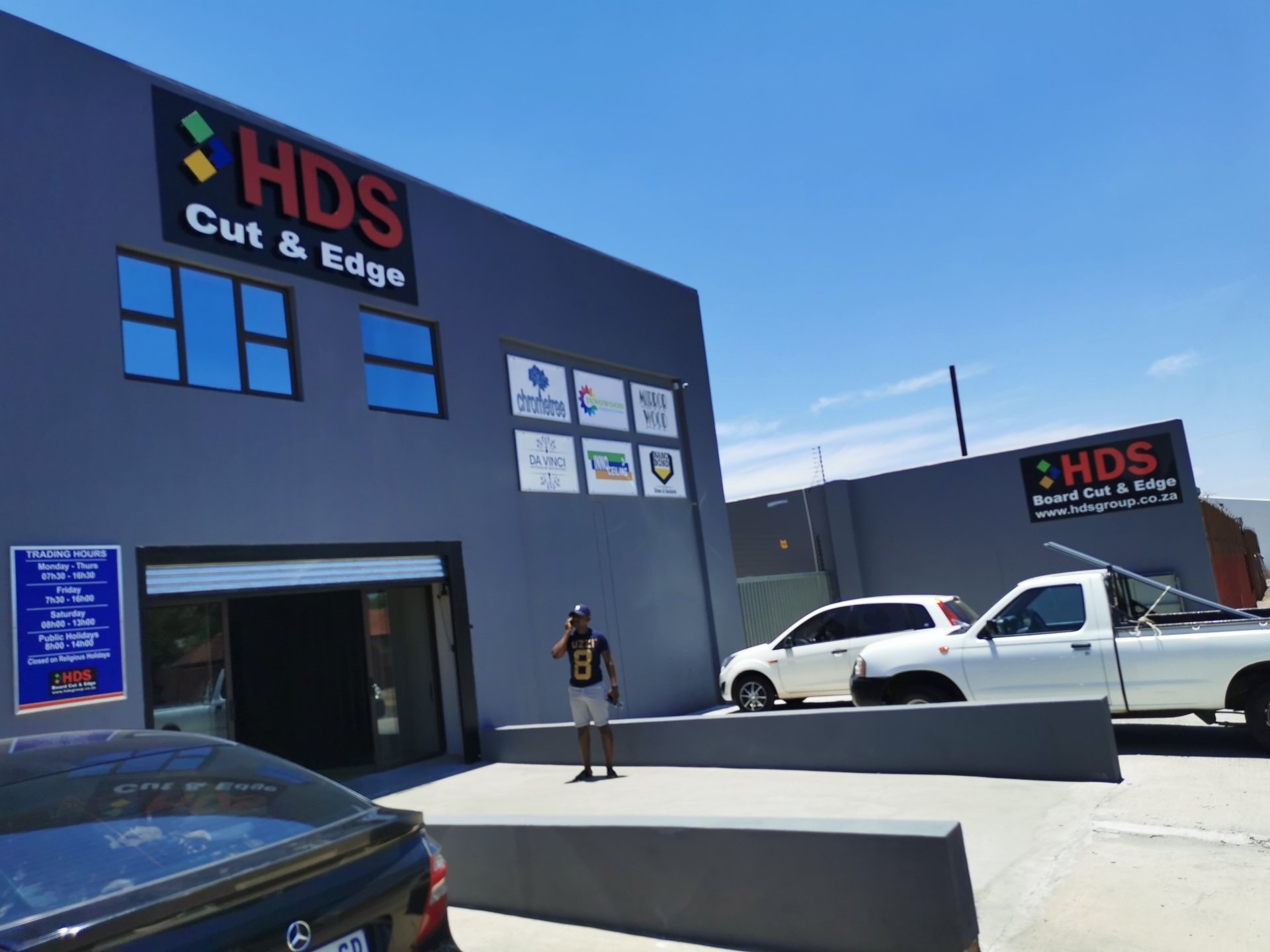 HDS Cut & Edge - Gallery Page - Our Stores & Products In Store!