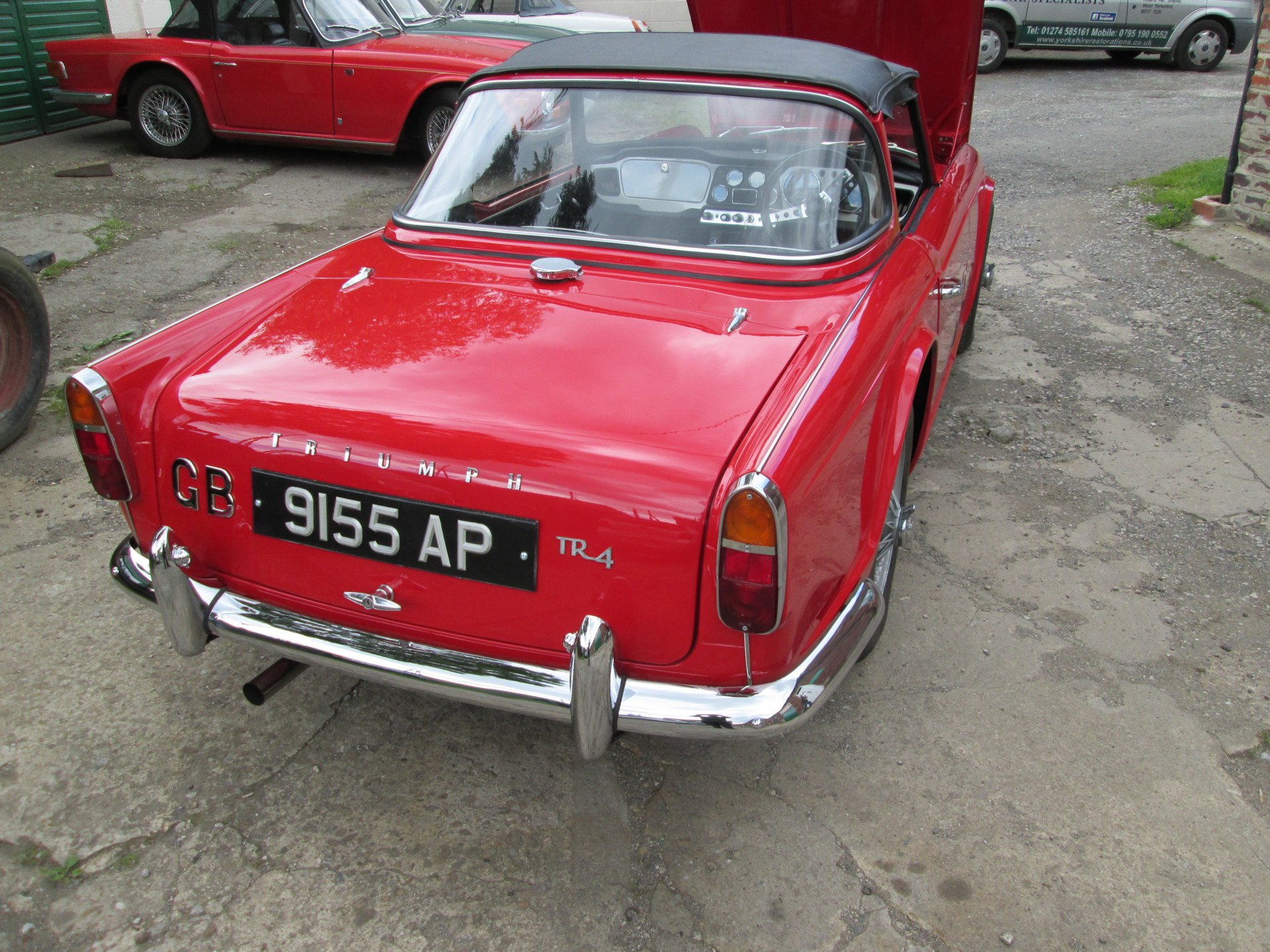 Triumph TR4