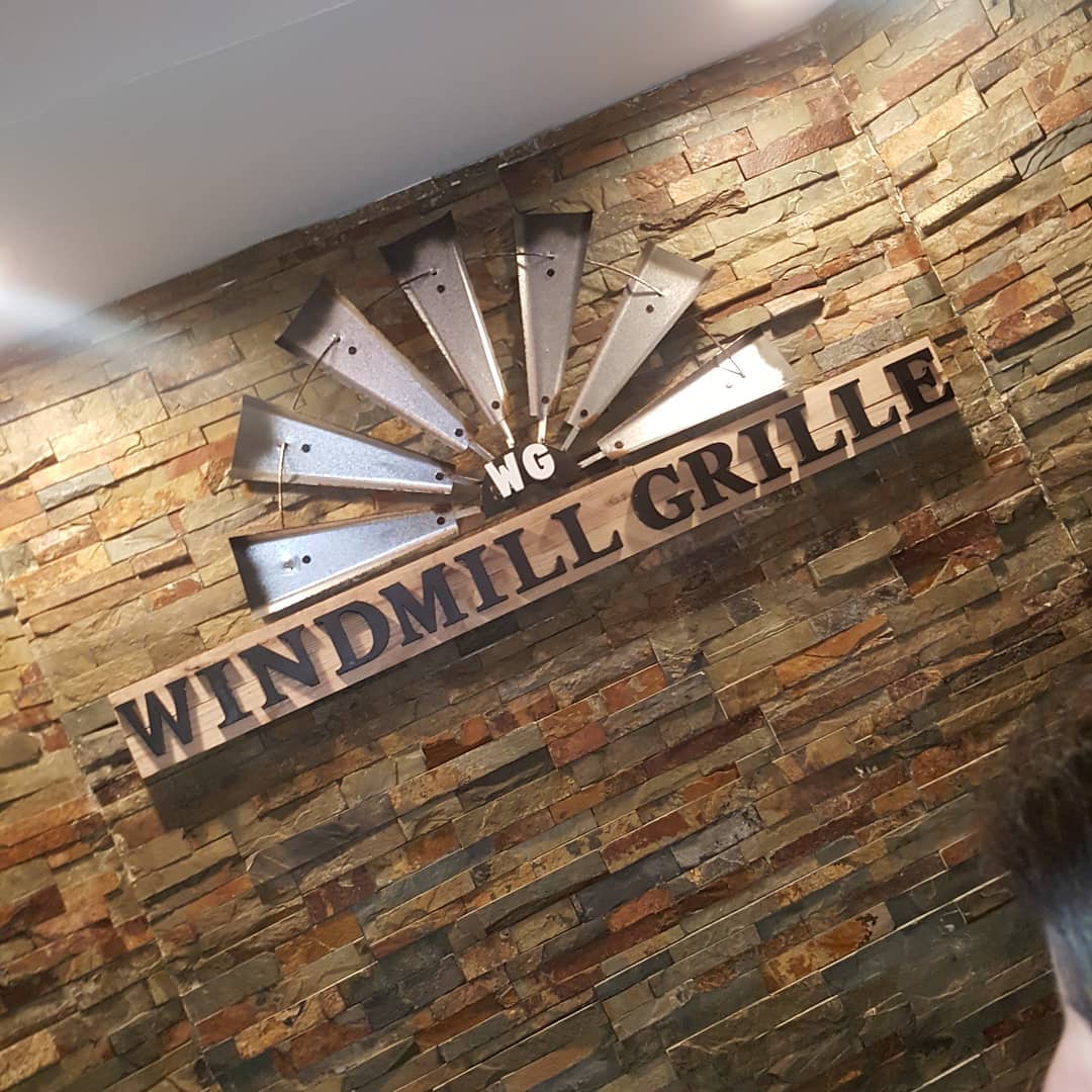 Home [www.windmillgrillepizzeria.com]