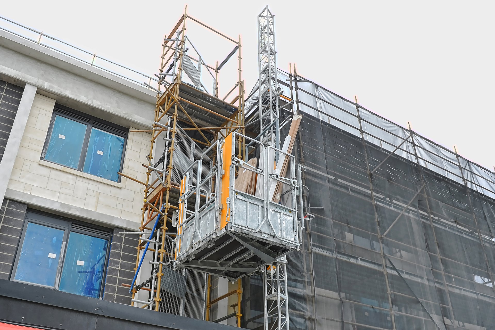 Clark Hoist Hire