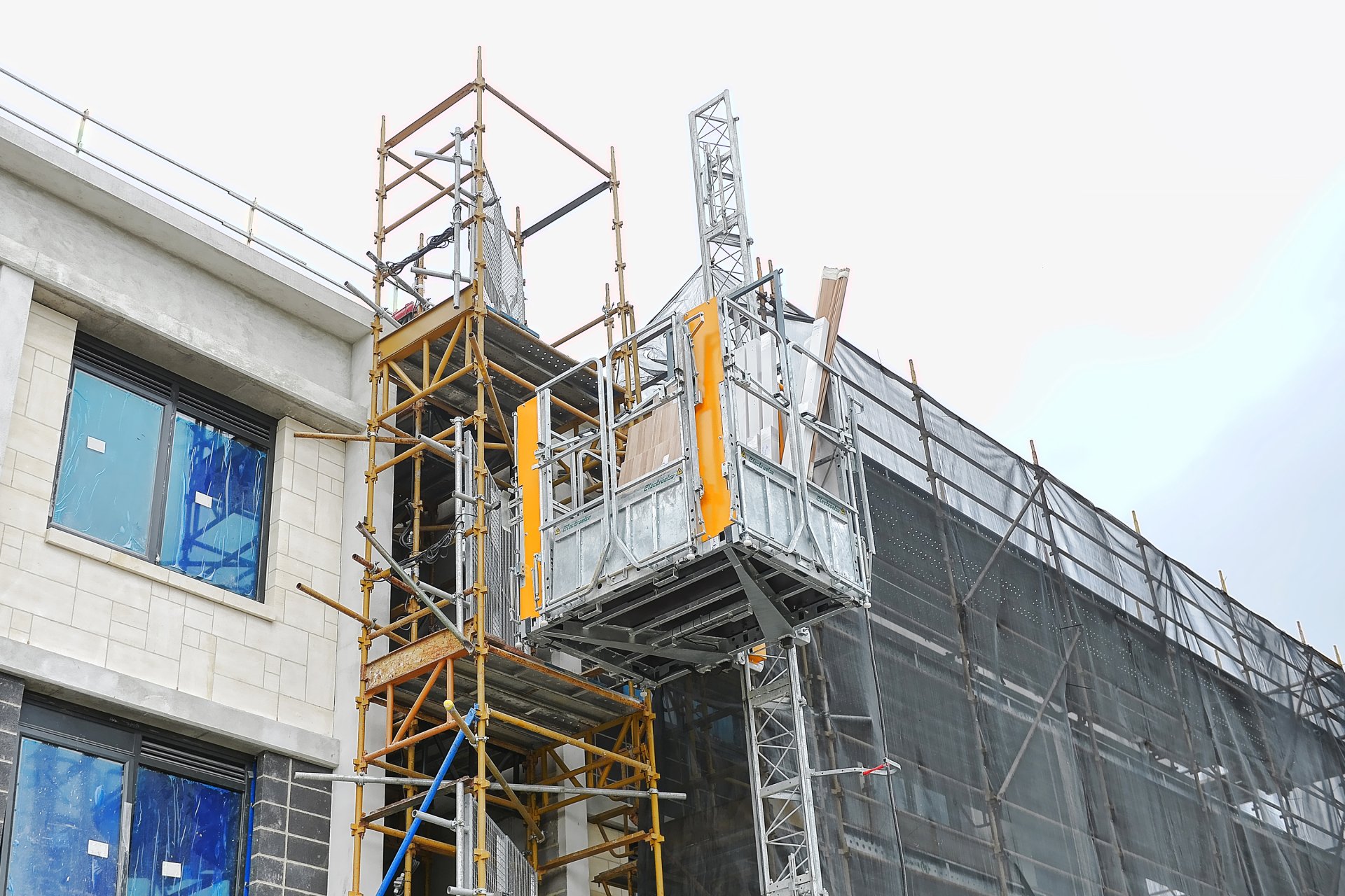 Clark Hoist Hire