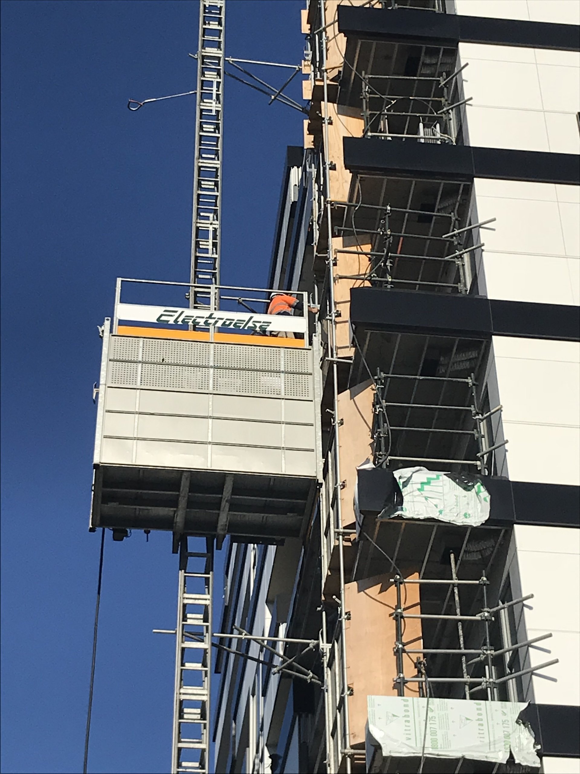 Clark Hoist Hire