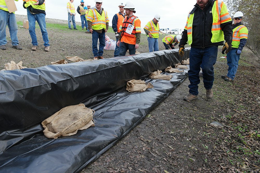 Temporary Levee Raising | Quick Deploy | Muscle Wall