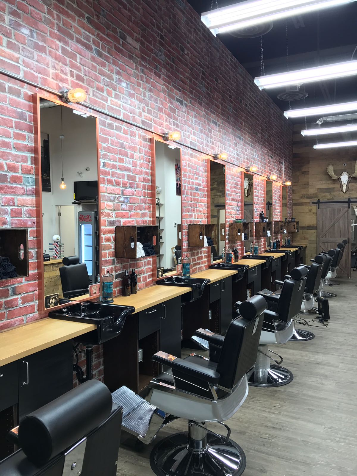 HOME [www.mrbarber.ca]