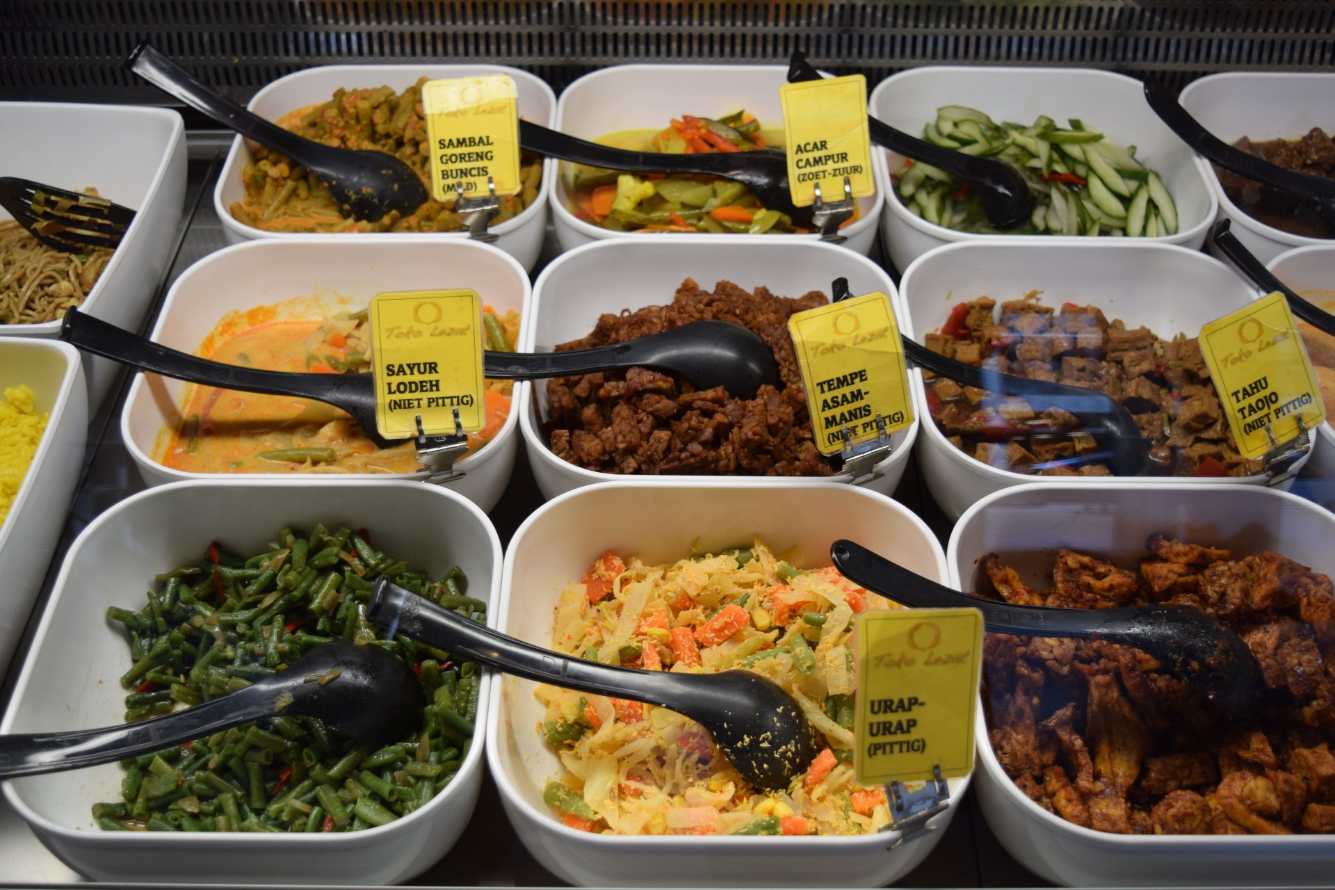 Heerlijke Indonesische gerechten | Toko Yobeli Huizen