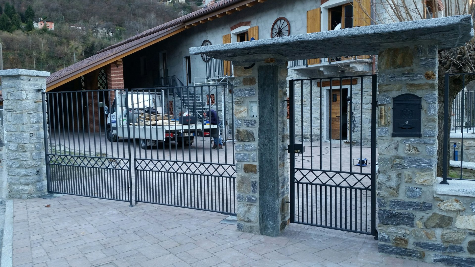 Produzione cancelli - Corte Franca - Brescia - O.M.C.F.