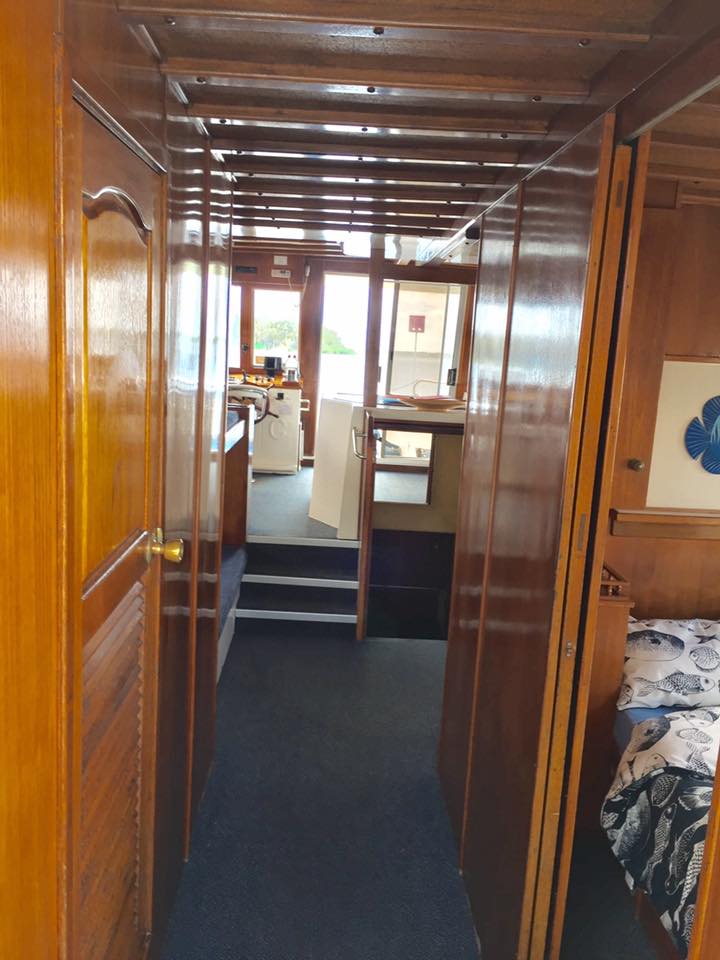 Houseboats | Rainbow Beach | Rainbow Beach Houseboats