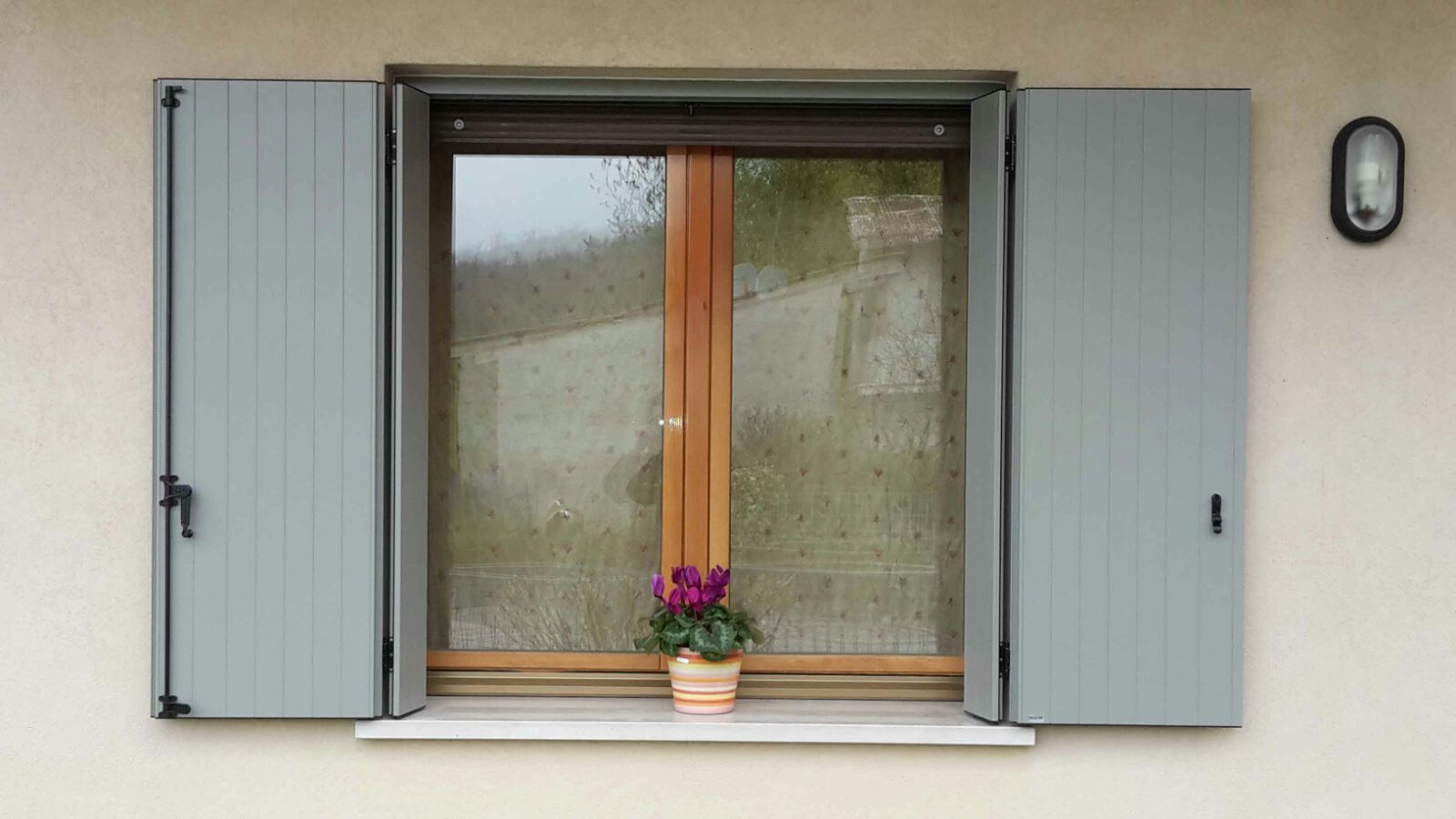 Infissi in alluminio, in PVC, in legno, zanzariere | Roccon Silvio
