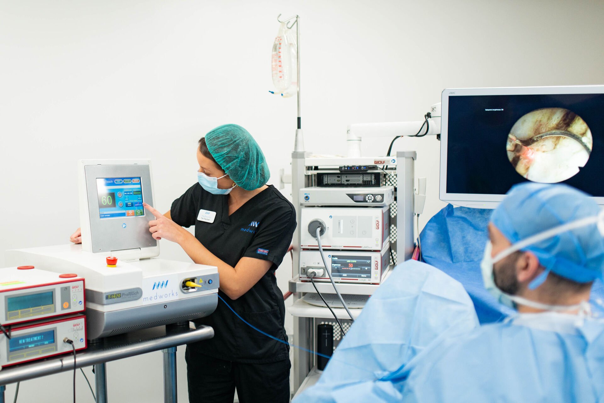 Minimizing the Number of Reps in the Operating Room