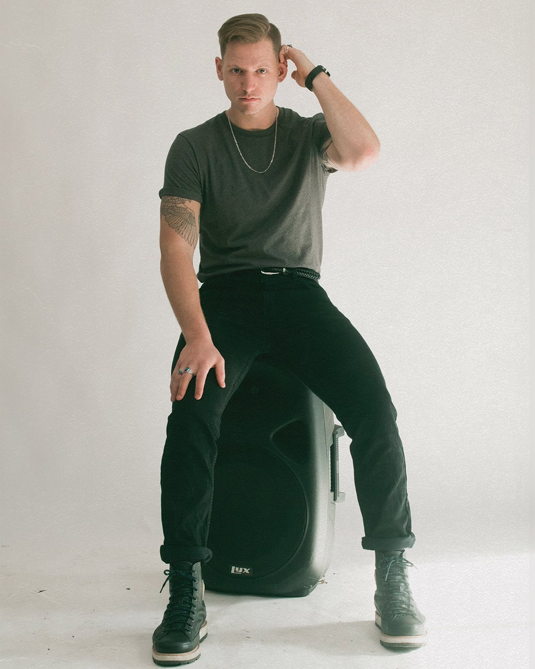 PLUG IN with singer-songwriter Will Rose