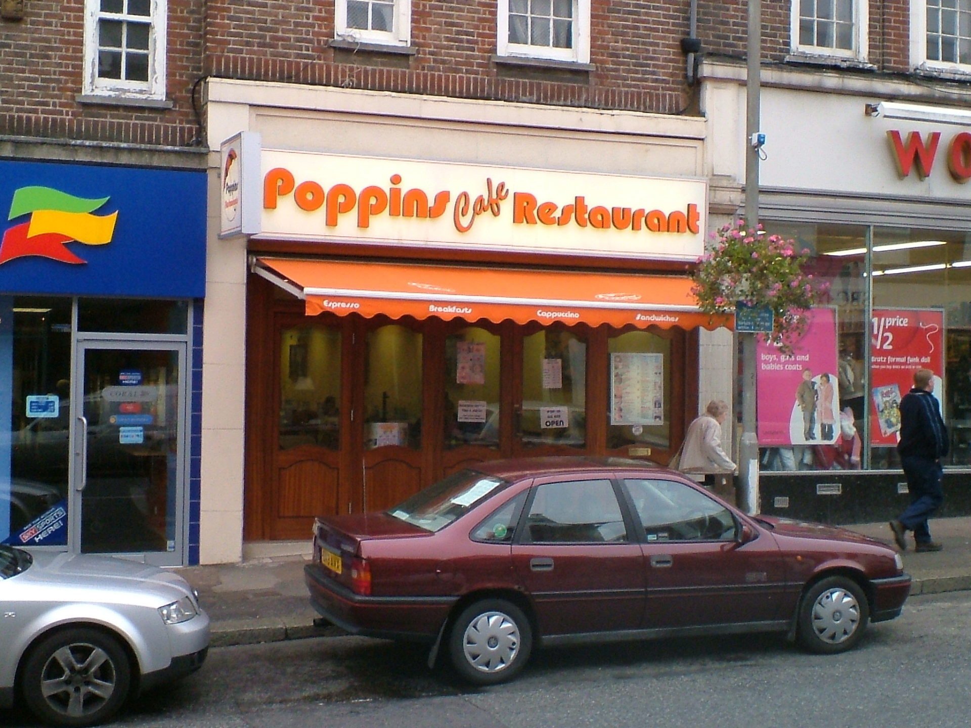 Discover Uckfield | Poppins Restaurants | The UK