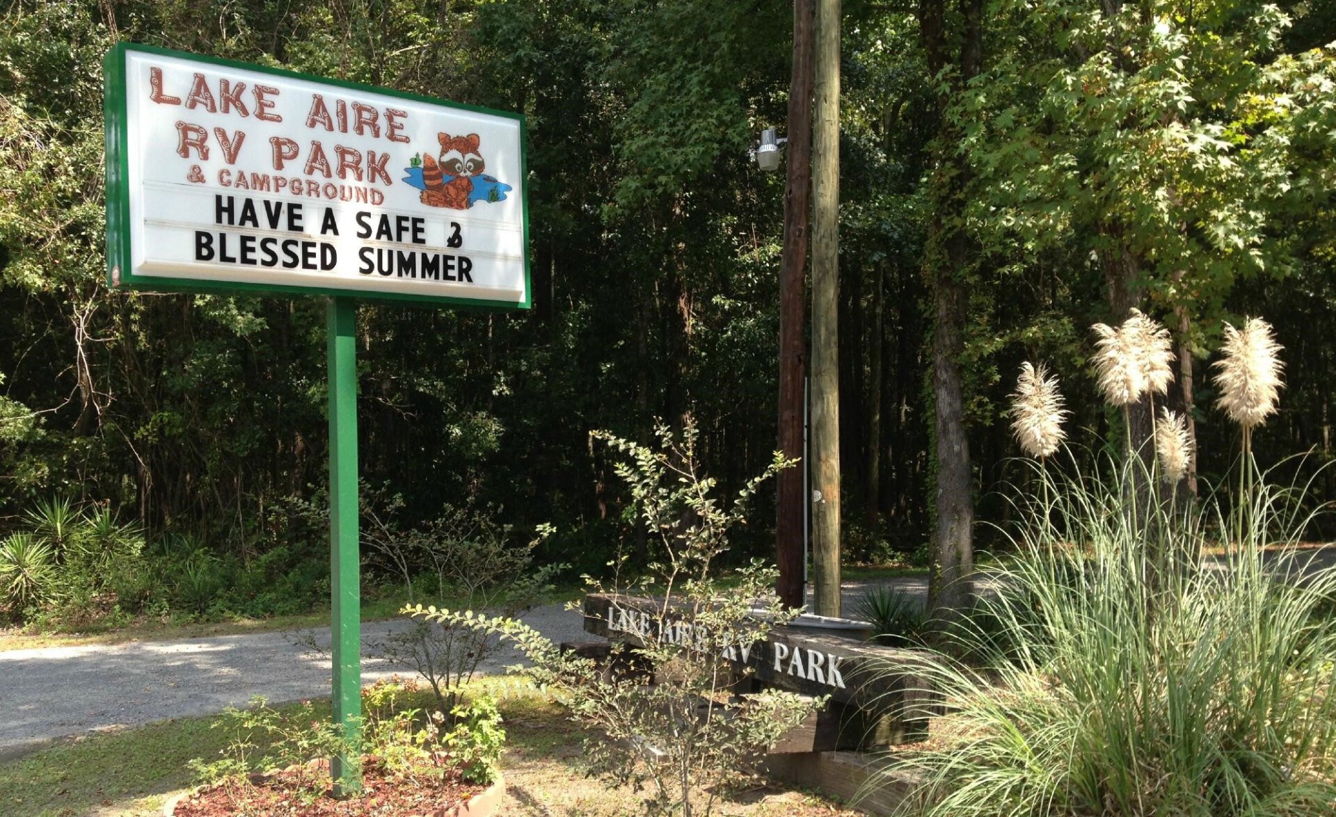 Lake Aire RV Park - Hollywood, South Carolina