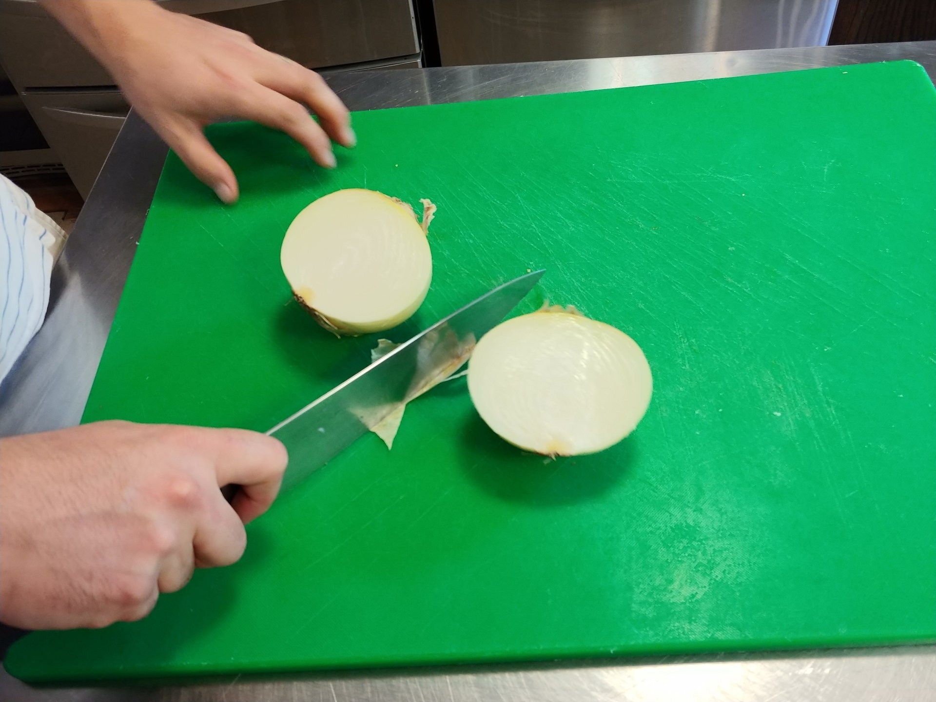 Knife Handling & Cutting Techniques