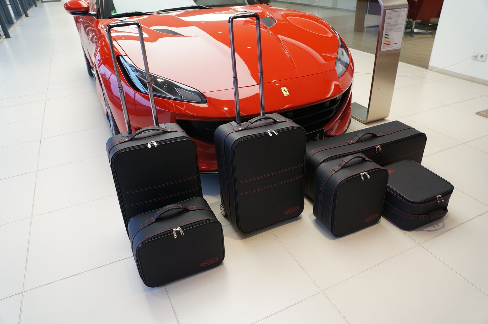 We have the perfect suitcase set for your roadster