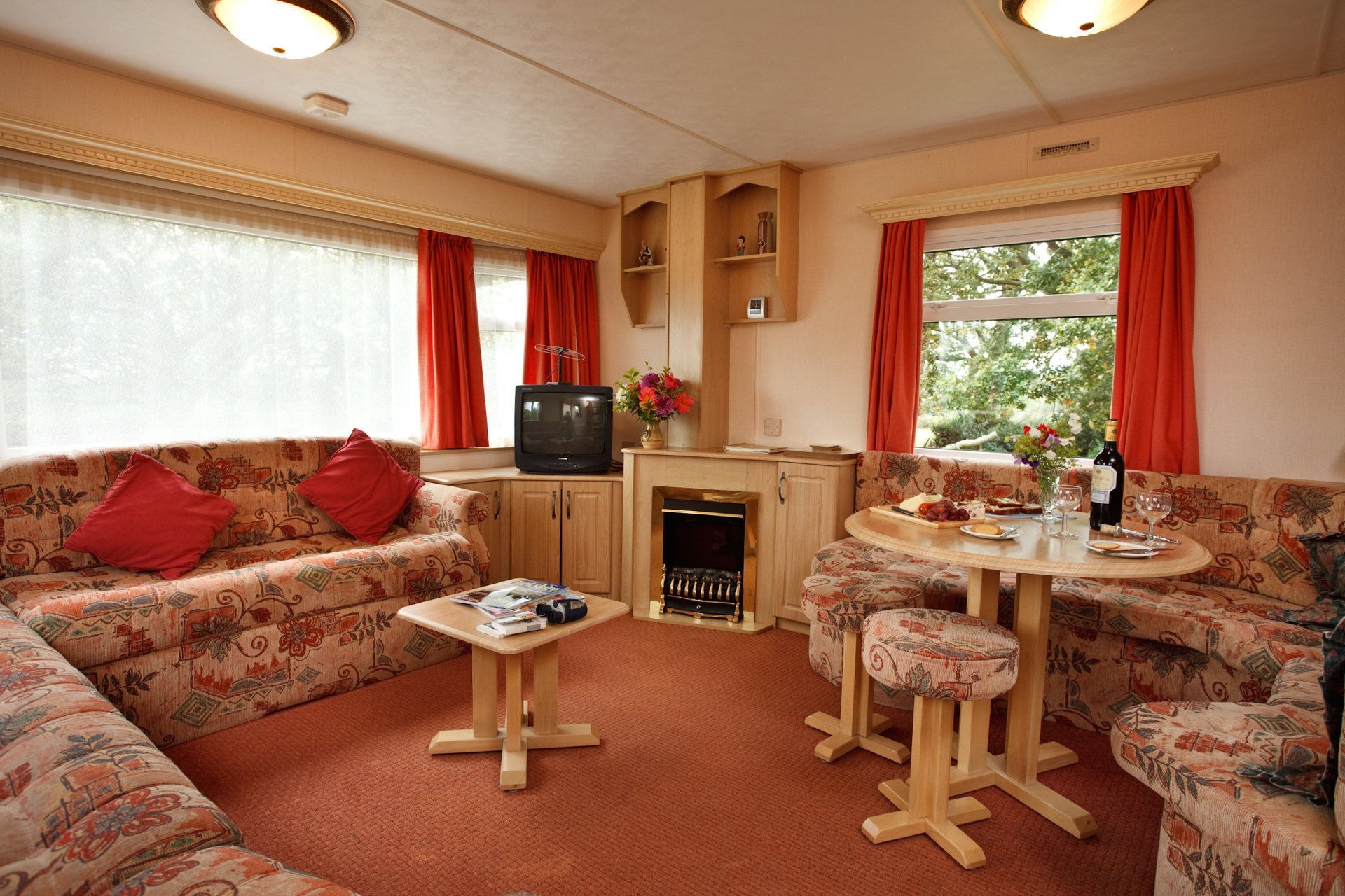 CONTACT :: Cliff Farm Holidays, Sinnington, North Yorkshire - Caravan ...