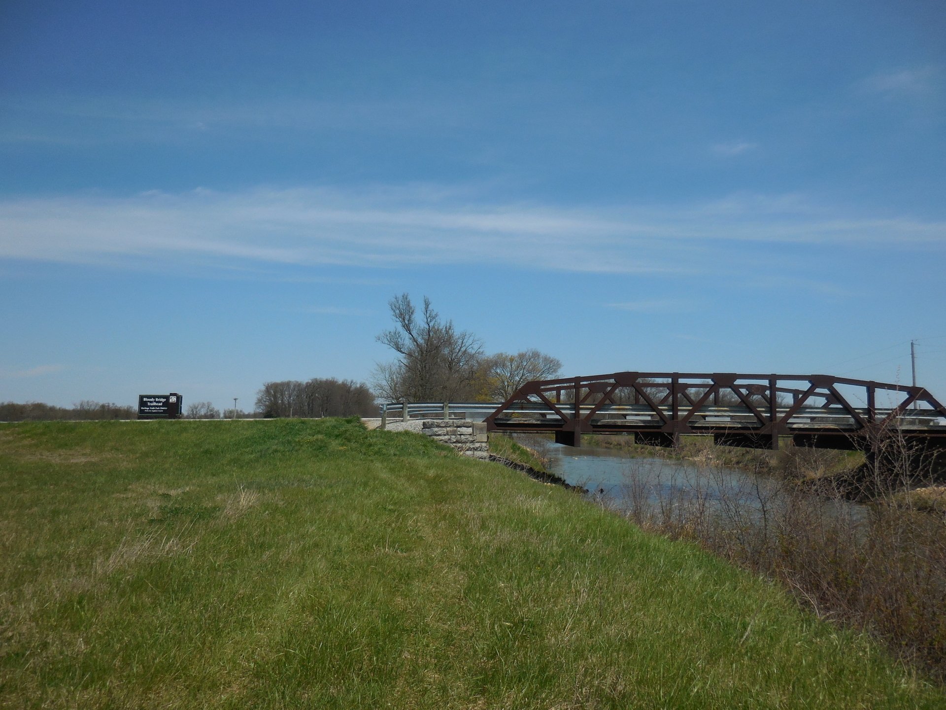 Bloody Bridge Trail Head | Heritage Trails Park District