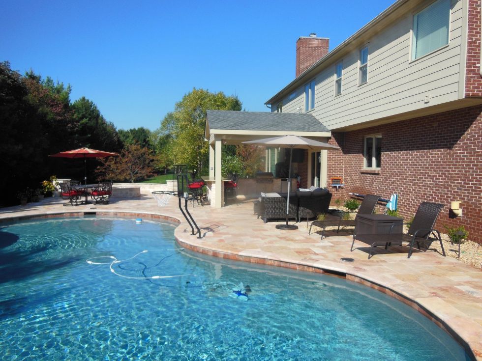 Pool and Deck Installation | Mason, OH | Lichtenberg Landscaping Inc.