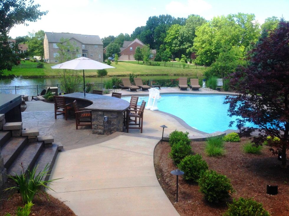 Pool and Deck Installation | Mason, OH | Lichtenberg Landscaping Inc.