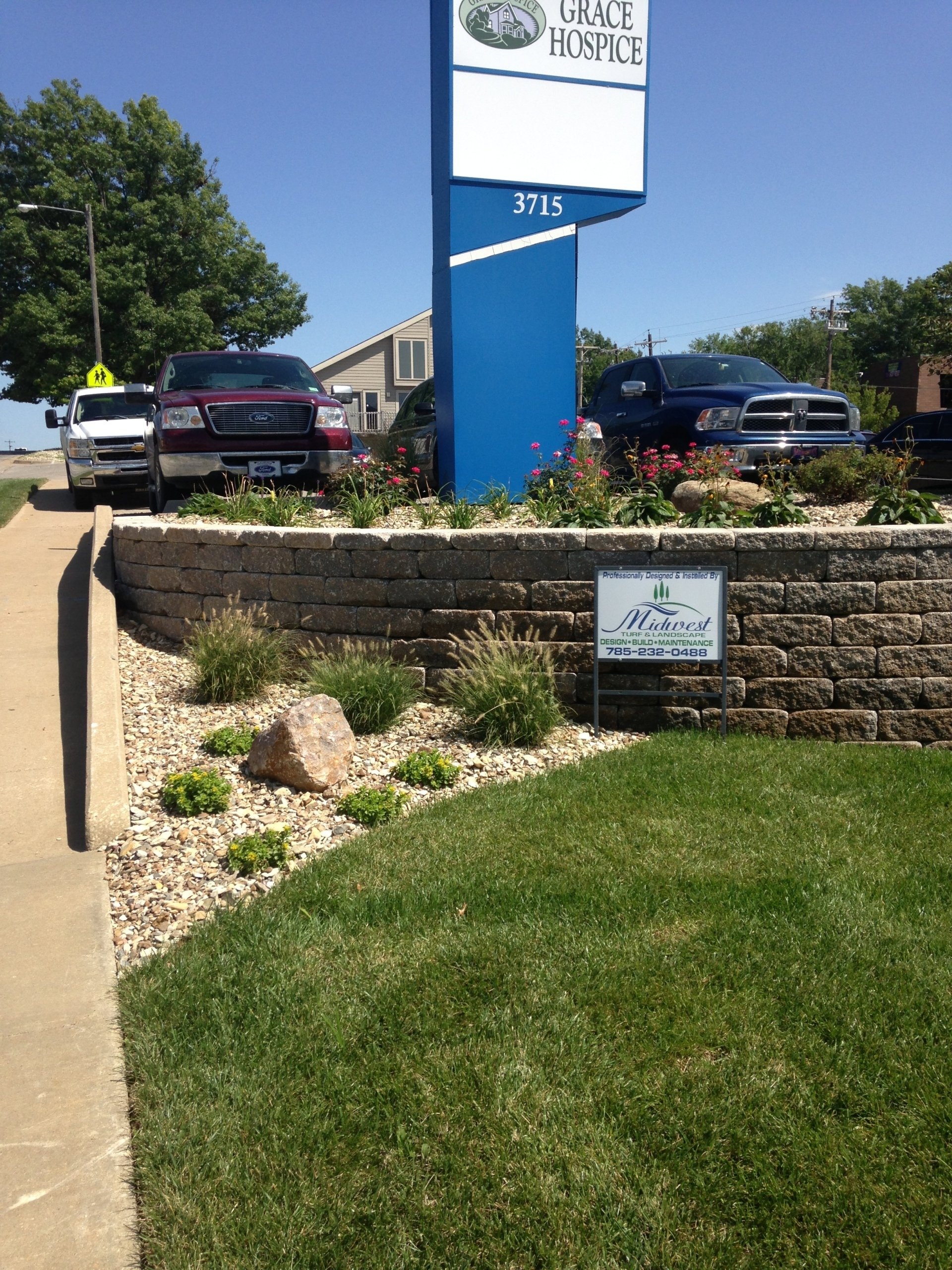 Landscaping Photo Gallery – Midwest Turf & Landscape, Topeka
