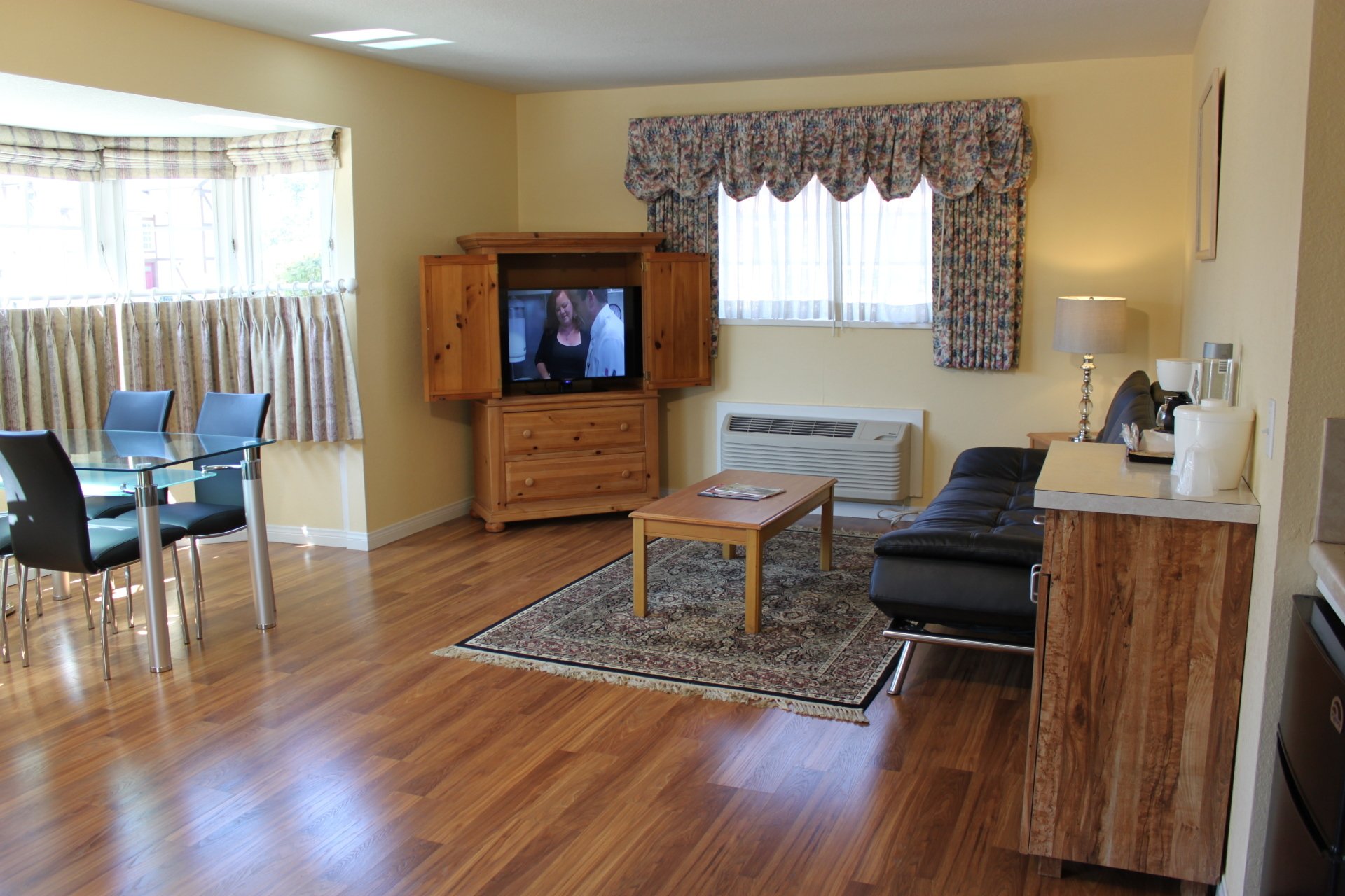 Solvang Inn and Cottages - Solvang hotels