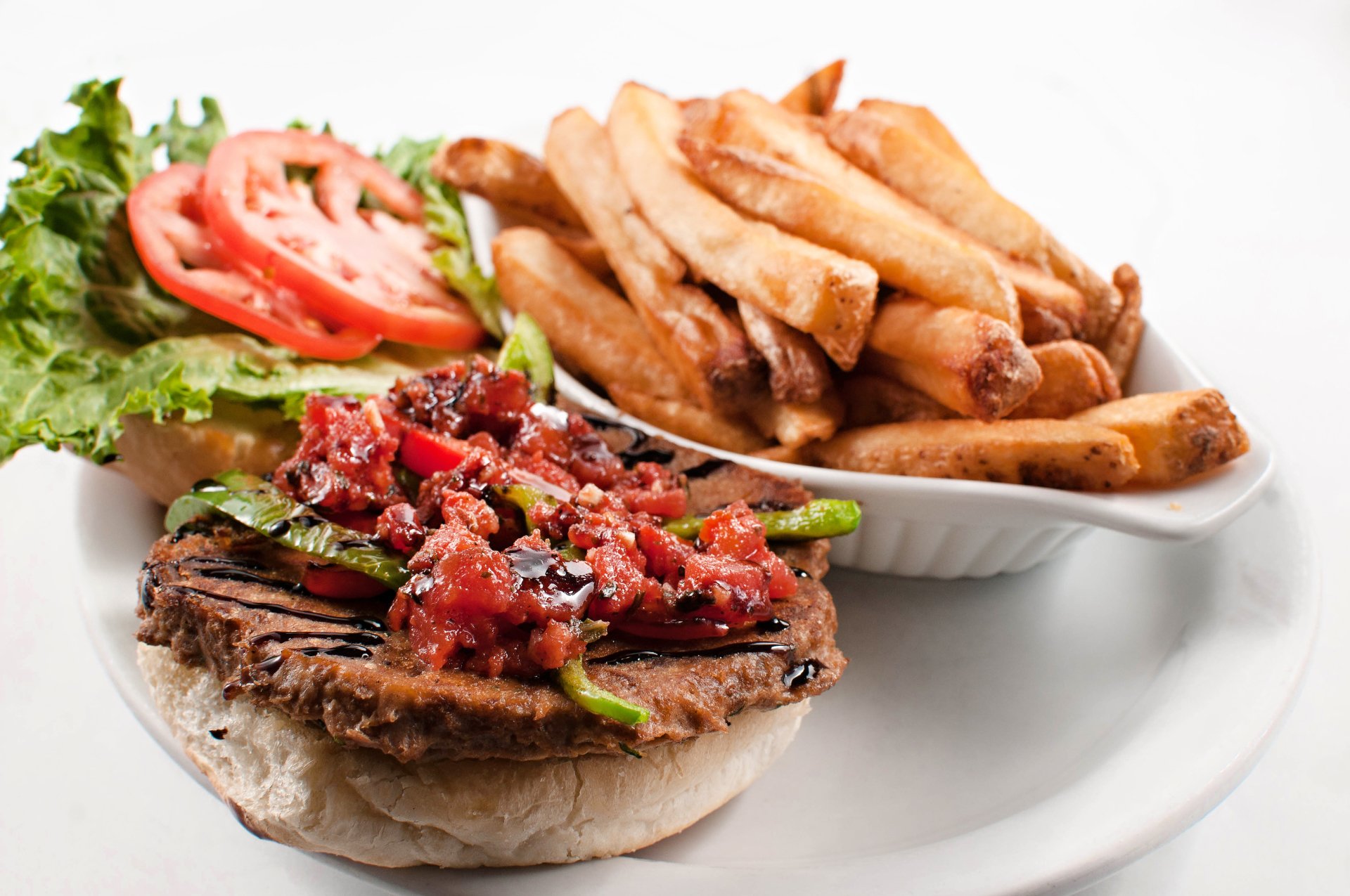 Alibi Roadhouse | Locally Owned Casual Dining Sports Bar