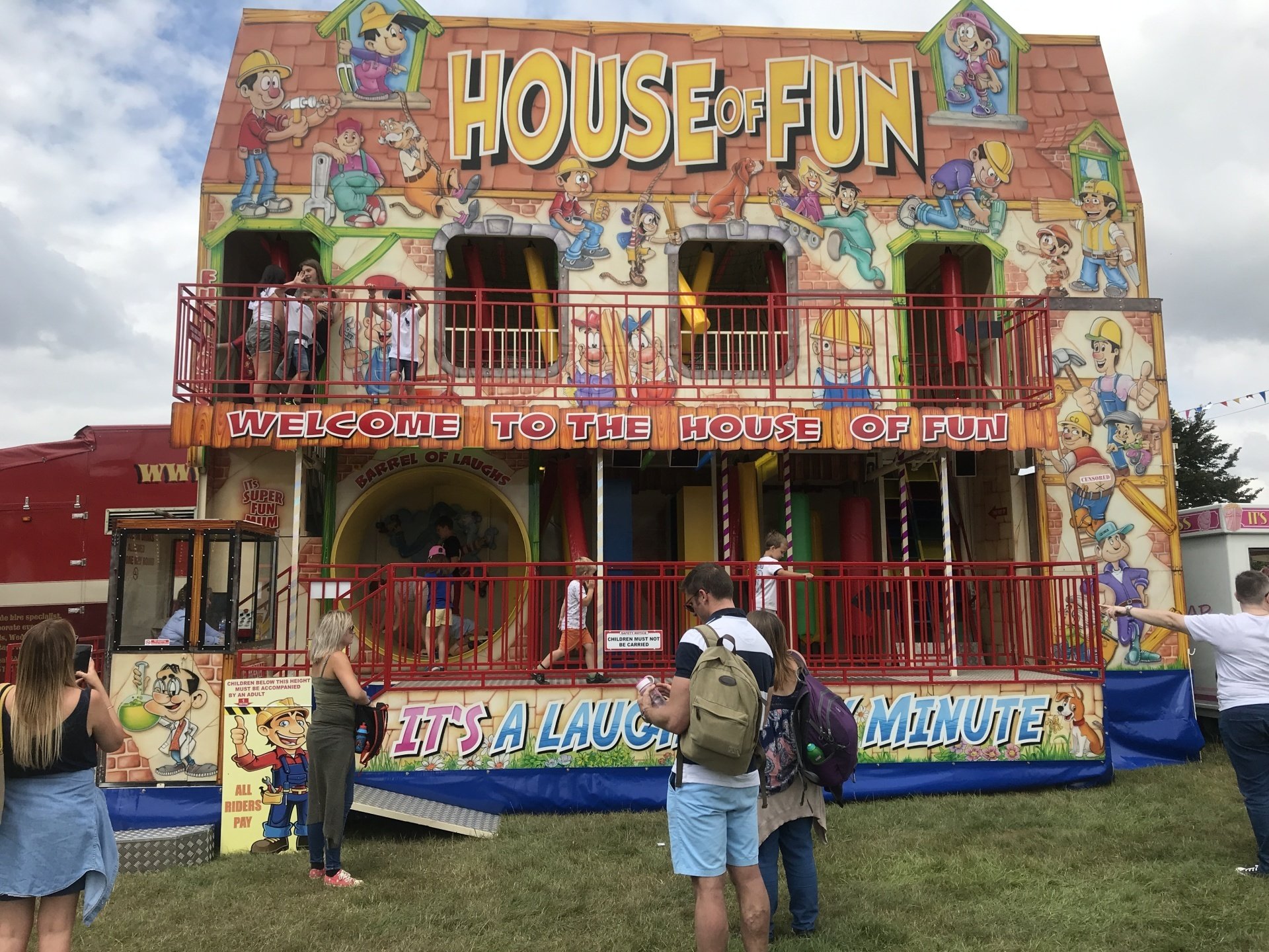 FERRIS WHEEL Old Tyme Funfairs hire fairground throughout UK