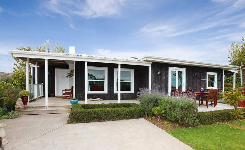 House Recladding & Exterior Wall Solutions | Pzazz Building