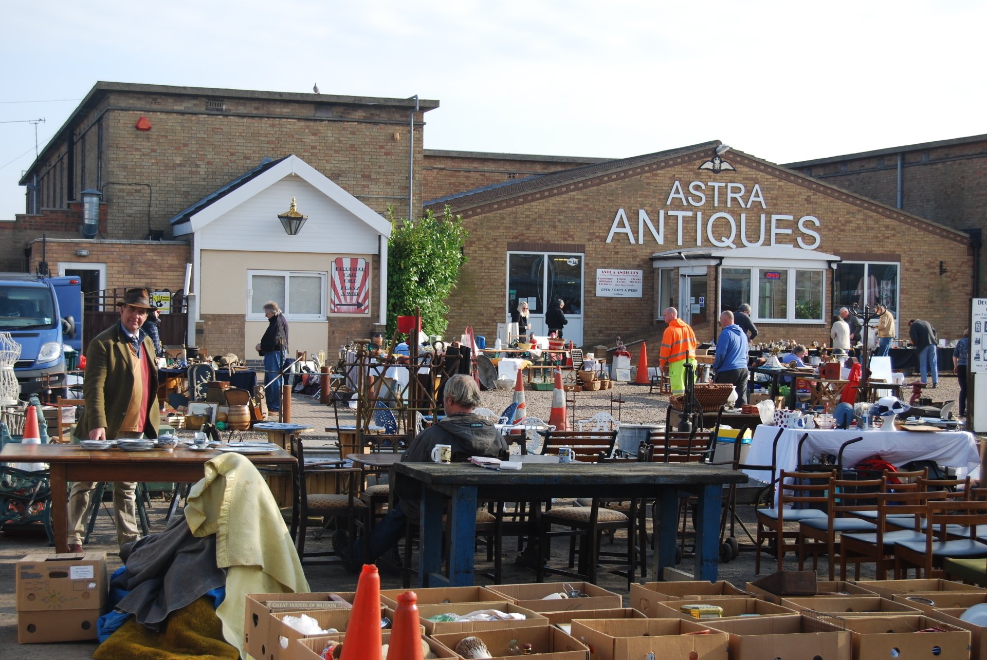 Contact Us | Astra Antiques | Lincolnshire