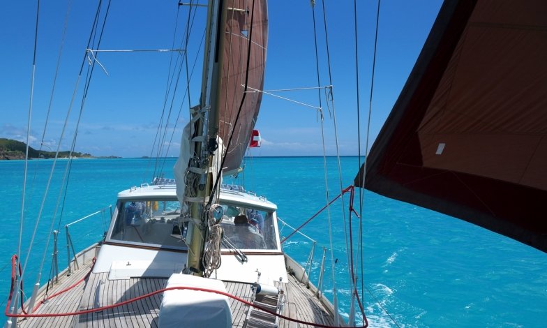 Camper and Nicholson 42 For Sale | Lighthouse Yachting