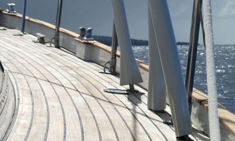 Camper and Nicholson 42 For Sale | Lighthouse Yachting