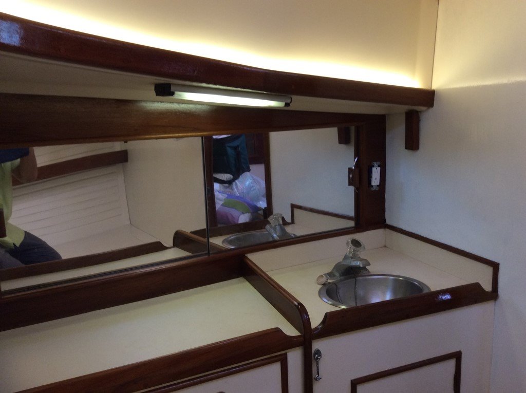 Nonsuch 36 For Sale | Lighthouse Yachting