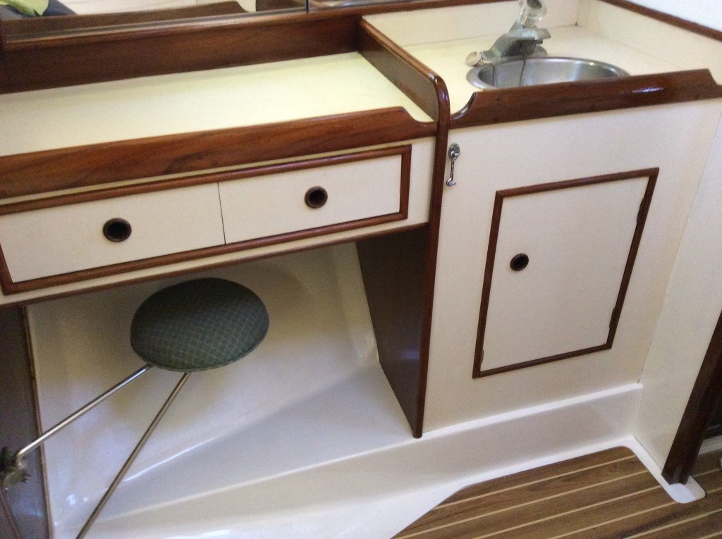 Nonsuch 36 For Sale | Lighthouse Yachting