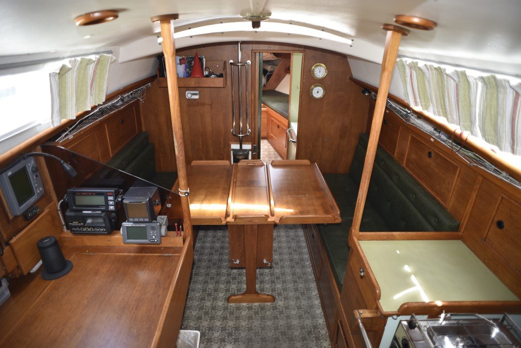 1978 Nicholson 32 Mk X1 Sail Boat For Sale | Lighthouse Yachting