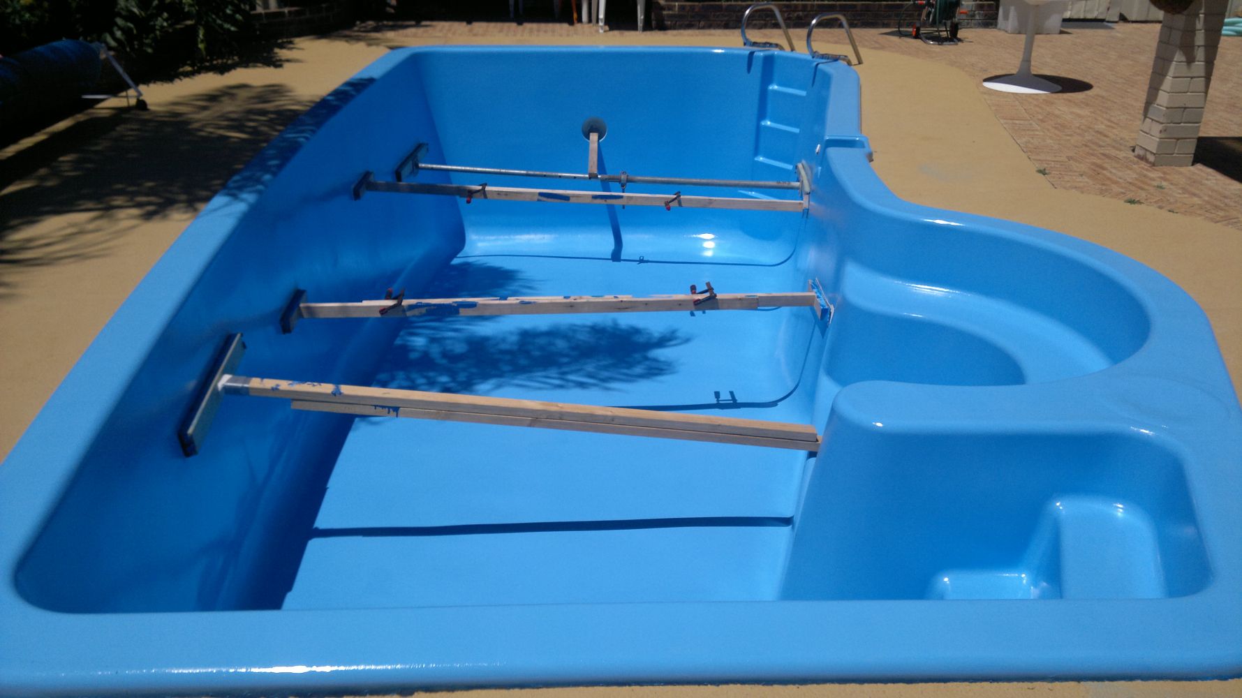 Pool Maintenance and Repairs Thornlie – Bright and Blue Pool Painting ...