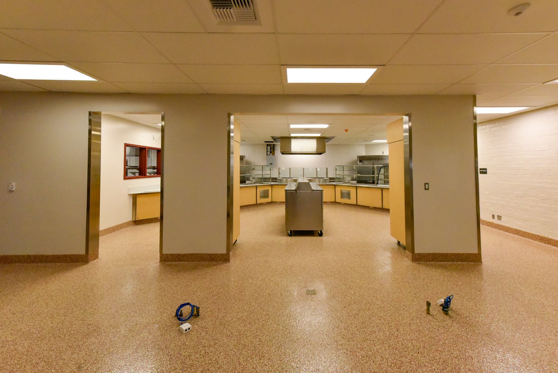 FONTANA HIGH SCHOOL KITCHEN