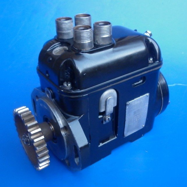 he Magneto Guys - Help identifying magnetos