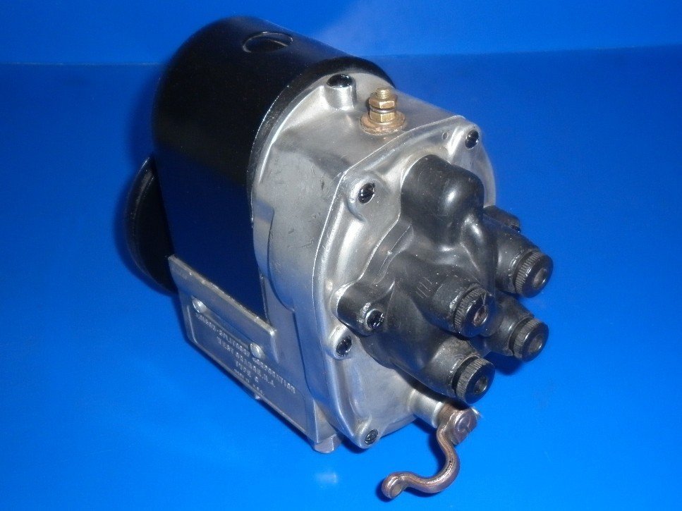 he Magneto Guys - Help identifying magnetos