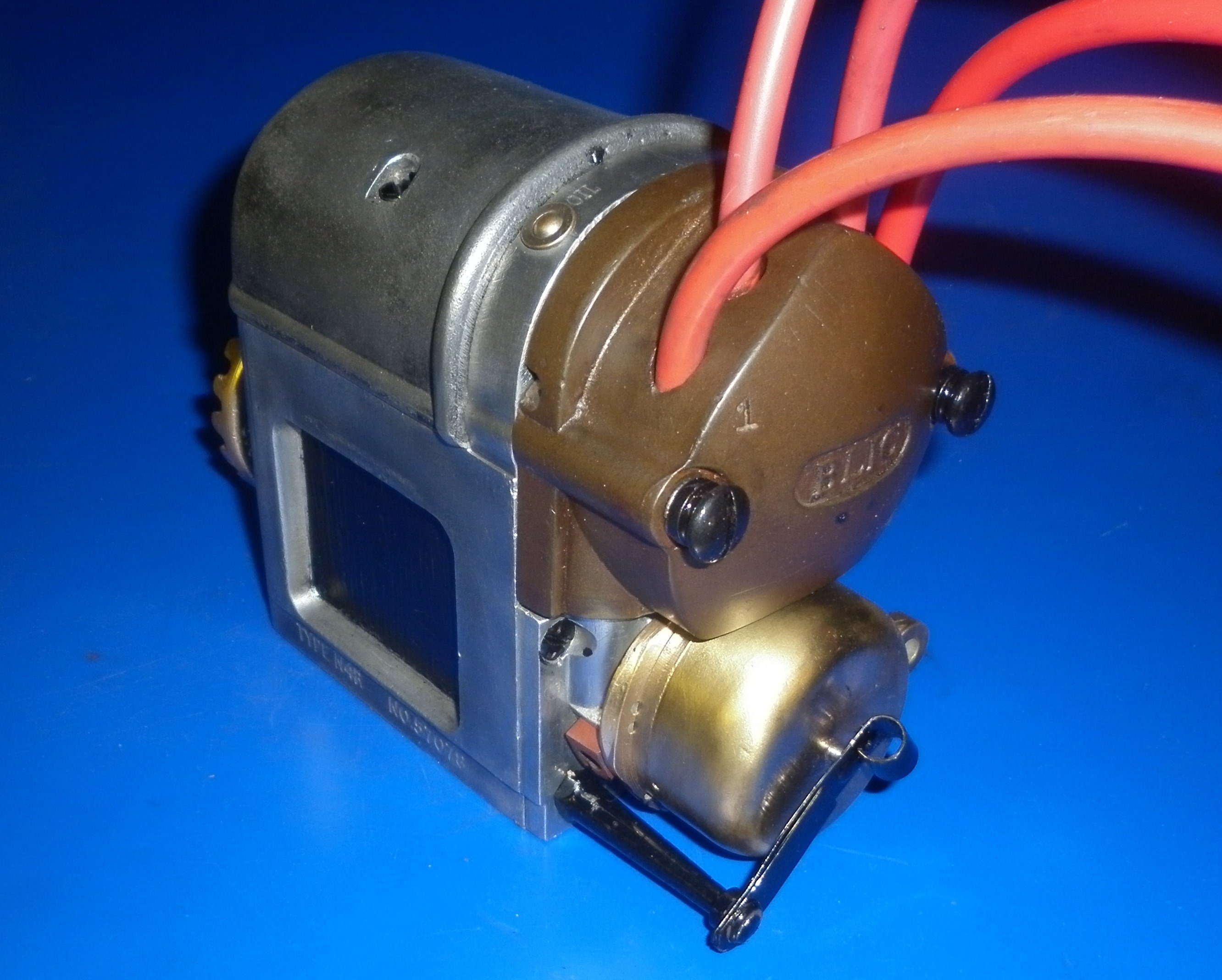 he Magneto Guys - Help identifying magnetos