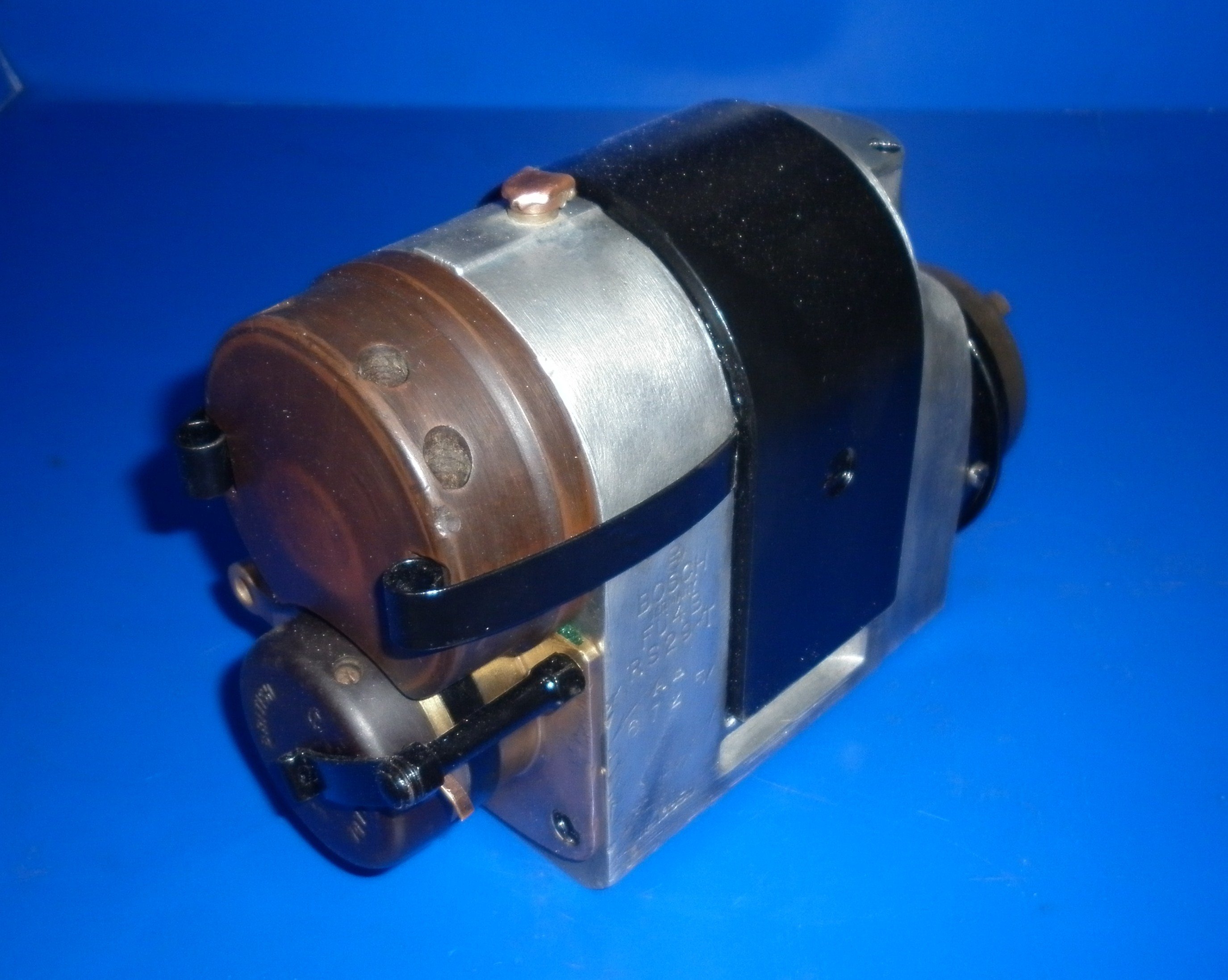 Help identifying Bosch magnetos