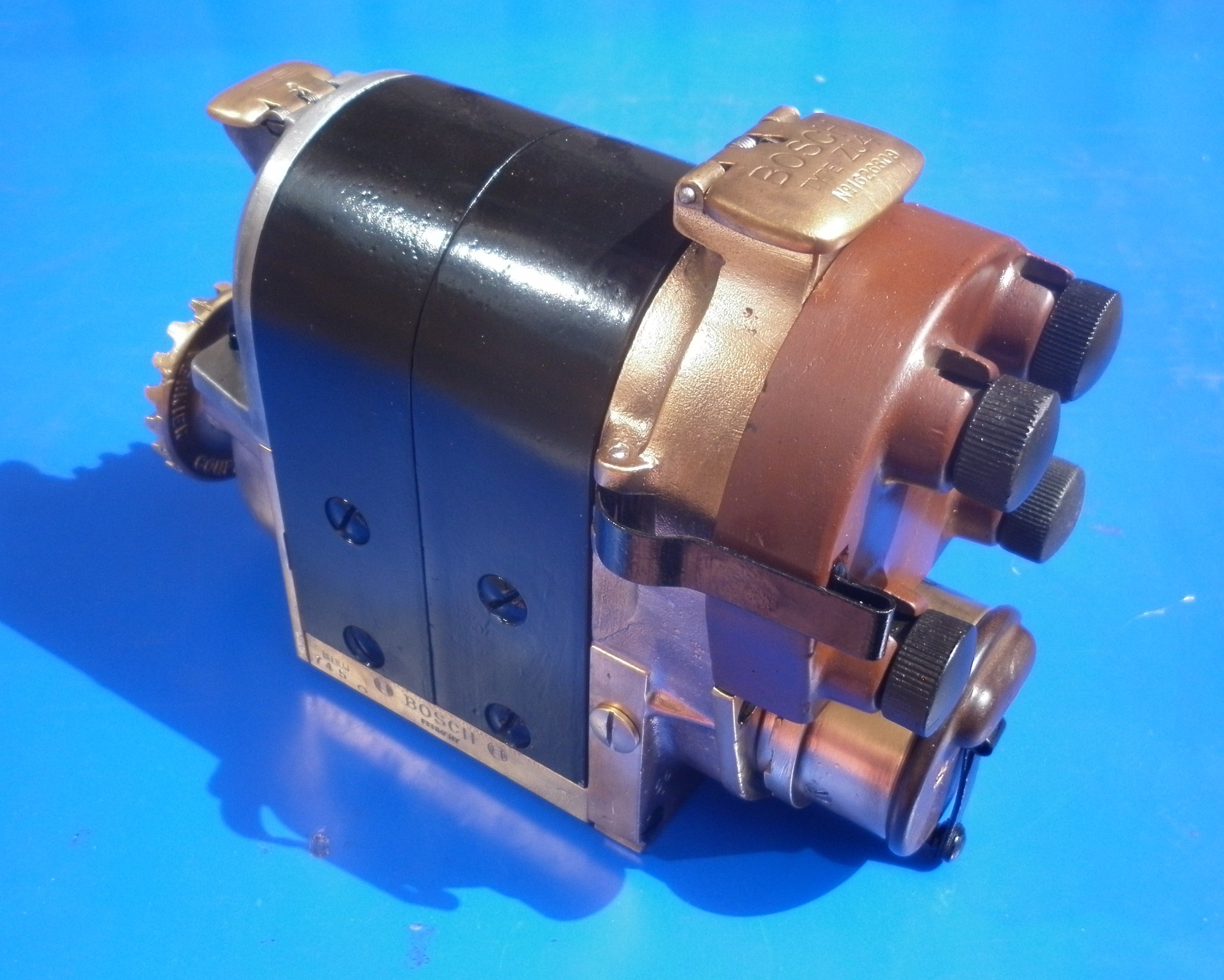 Help identifying Bosch magnetos