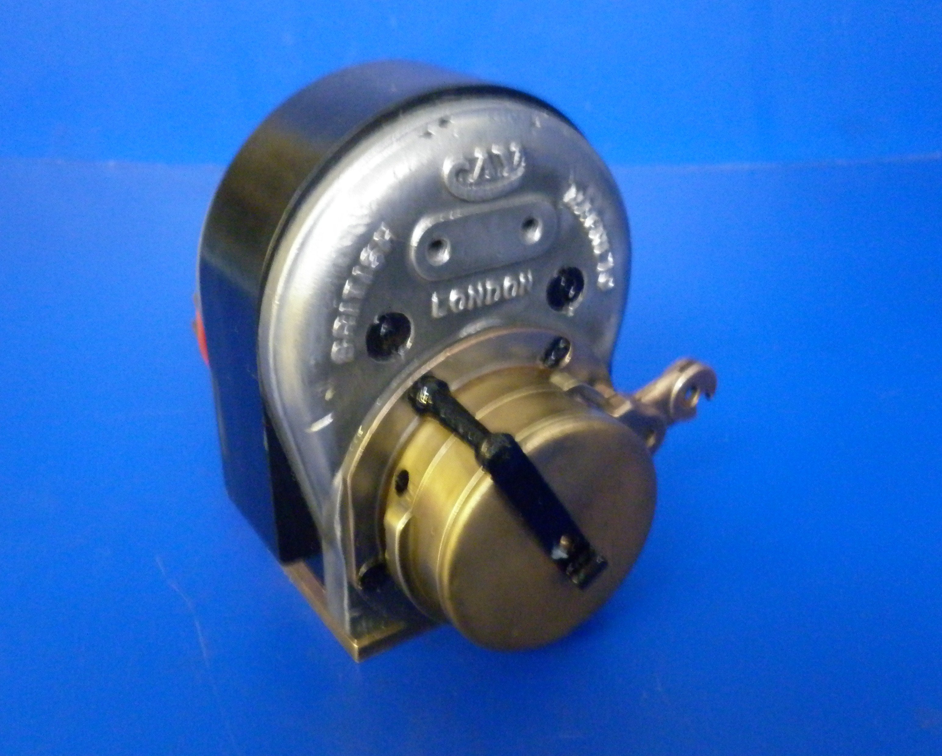 he Magneto Guys - Help identifying magnetos