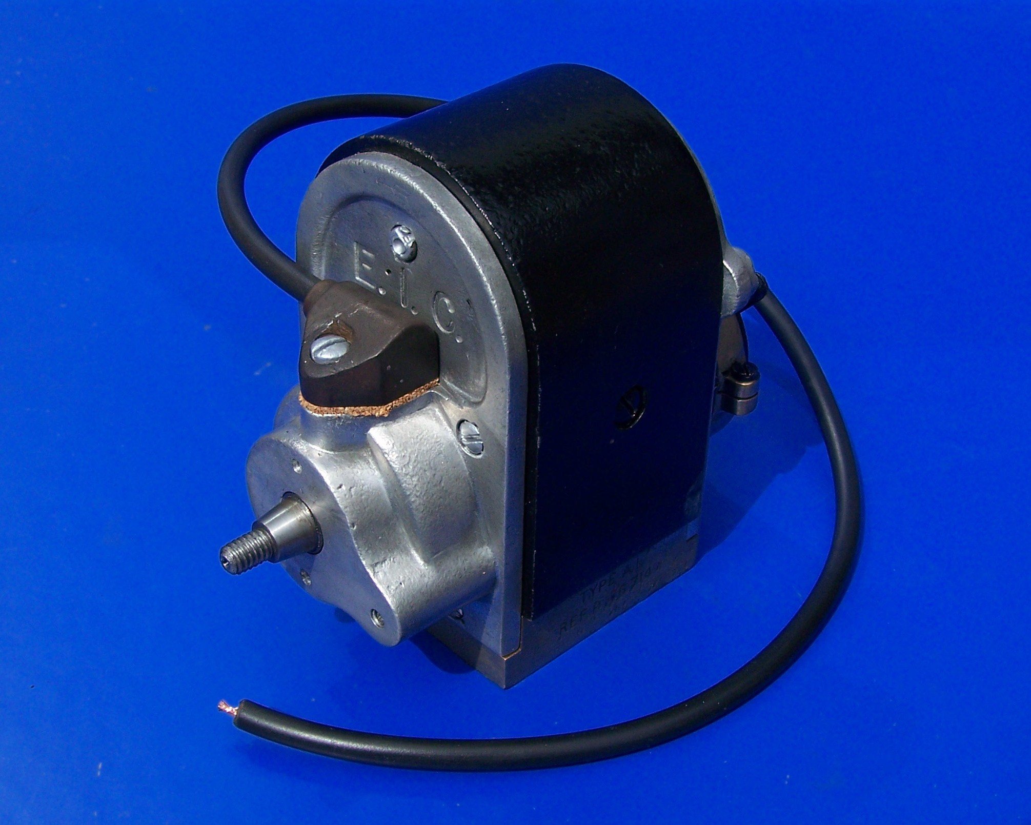 he Magneto Guys - Help identifying magnetos