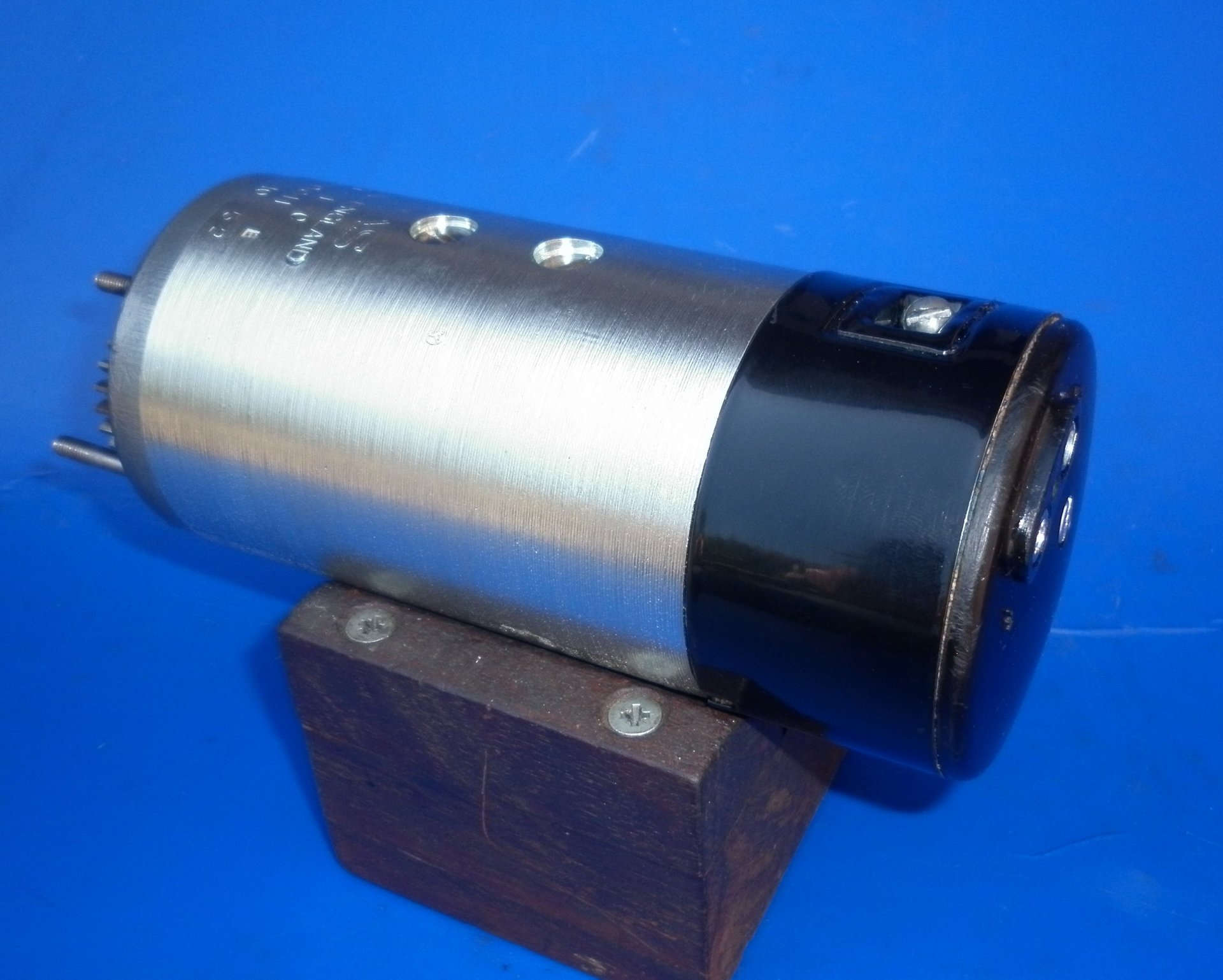 he Magneto Guys - Help identifying dynamos