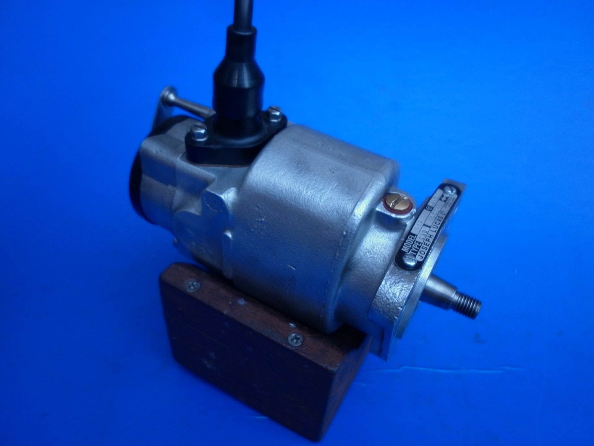 Help identifying Lucas magnetos